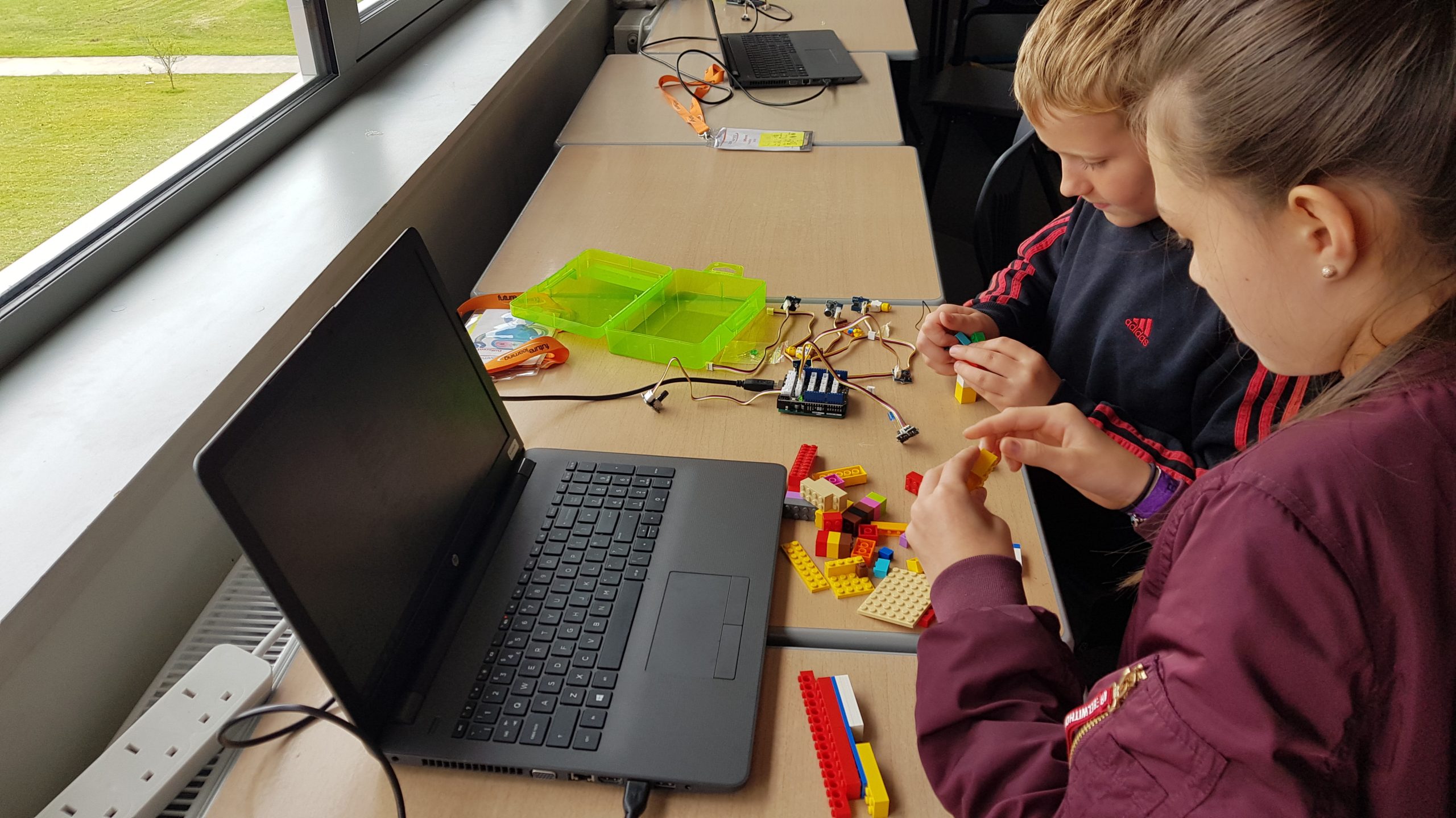 Summer STEAM Programme Galway – Future Learning Language School